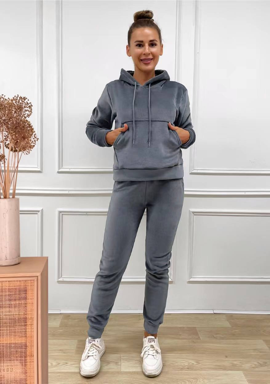 Дамски плюшен екип K2272 сив