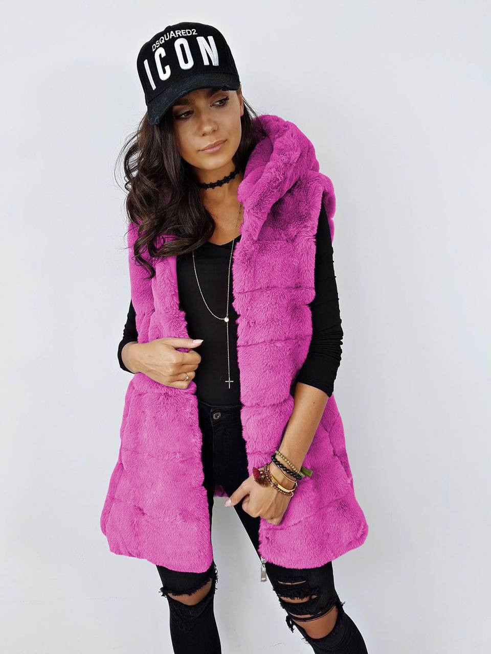 Дамски пухкав елек с качулка K2001 циклама